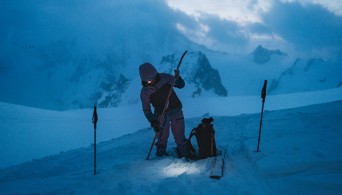 Where can I find a Peak Performance store?